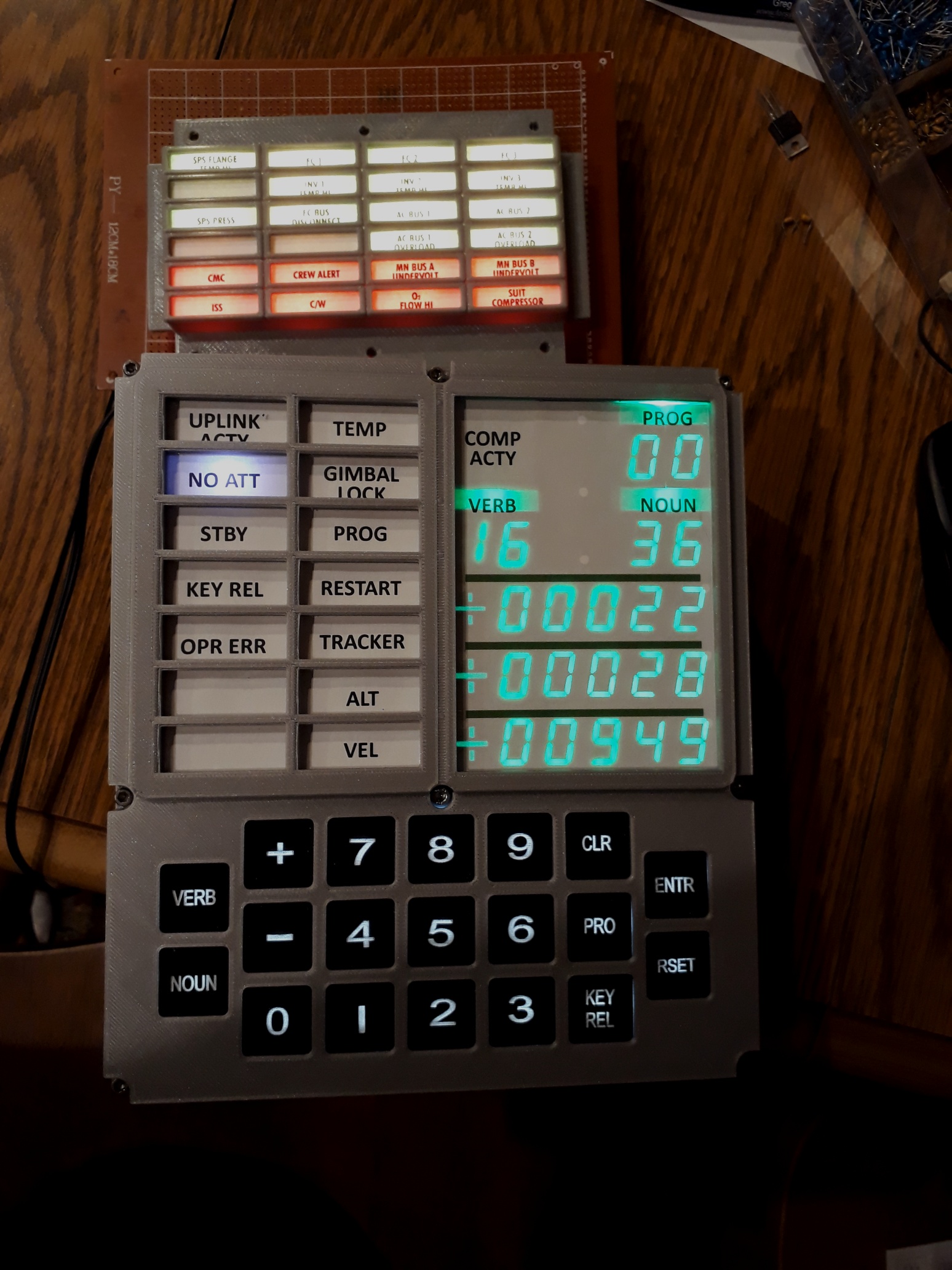 Caution and Warning Lights | The Apollo Education Experience Project