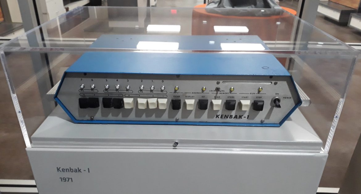 Return to the Computer Museum of America | The Apollo Education ...