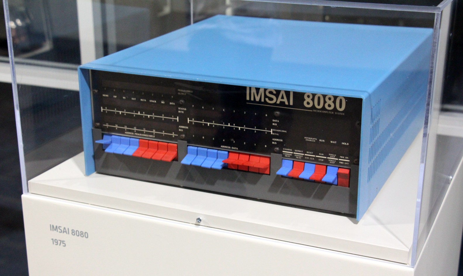 Return to the Computer Museum of America | The Apollo Education ...